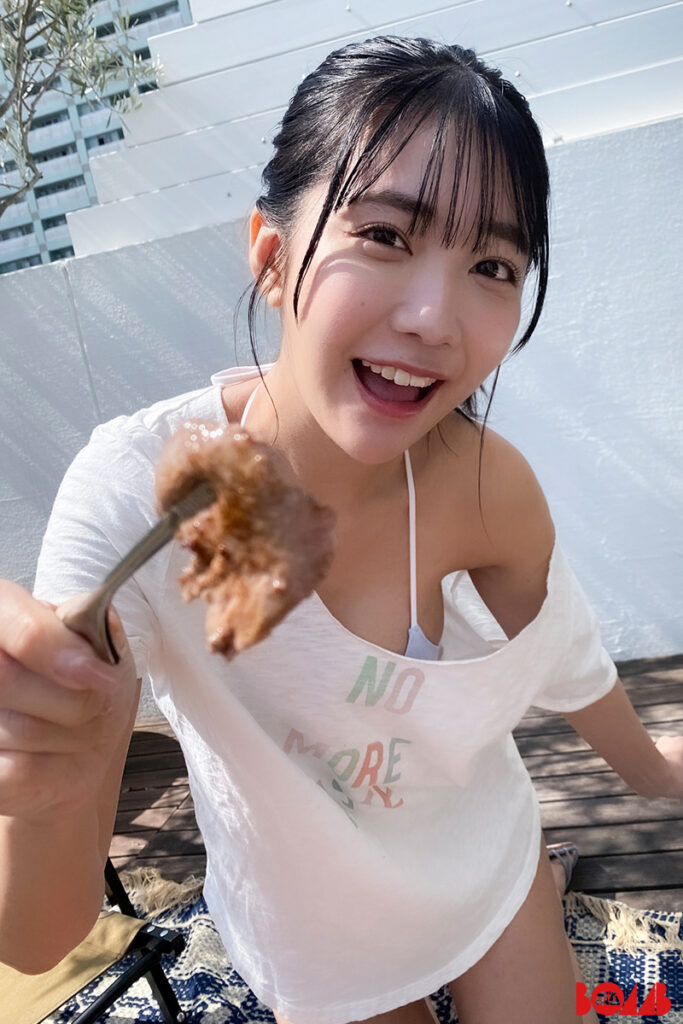 初登場初表紙の#2i2 天羽希純に用意したものとは？｜BOMBweb