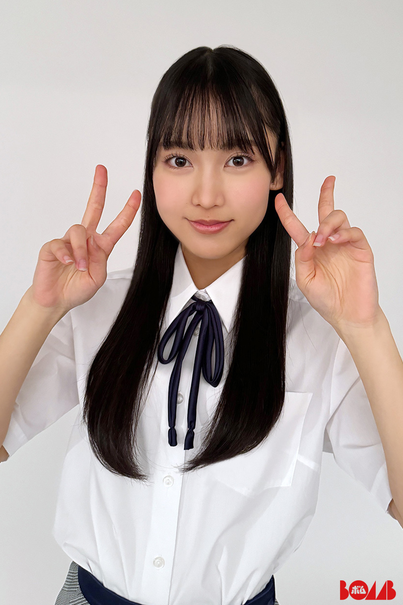 【AKB48 20期研究生・本誌未掲載アンケート大放出スペシャル！】丸山ひなたちゃん編、最近した贅沢はアレを大人買い…？｜BOMBweb