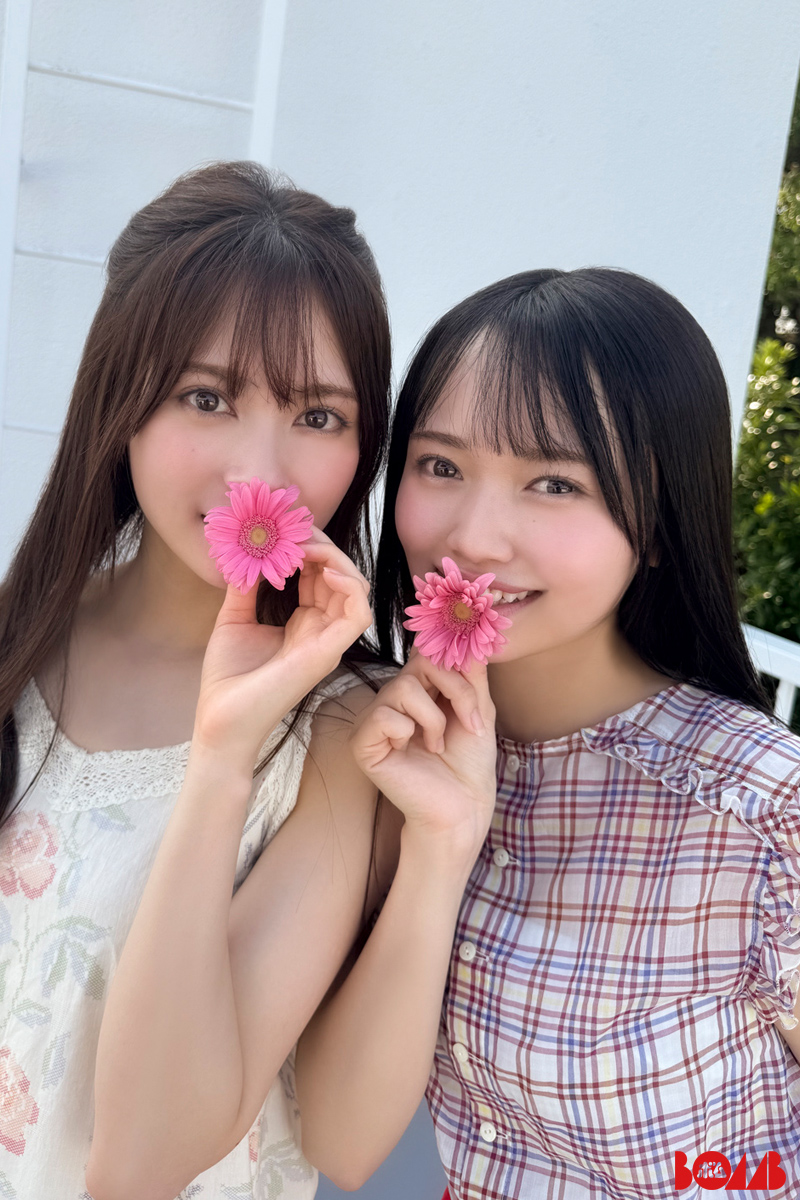 AKB48大注目の研究生・伊藤百花＆花田藍衣の“花 花コンビ”は頑張り屋さん！ 表紙を飾るBOMB9月号電子限定版が本日発売！｜BOMBweb